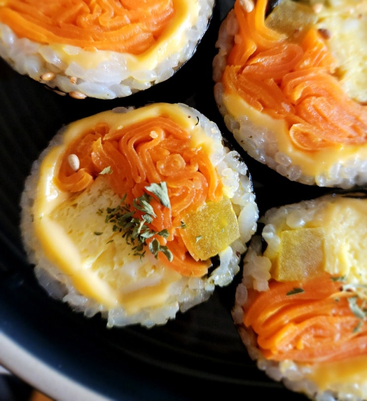 쿠팡흙당근흙당근김밥당근김밥당근라페당근라페김밥당근계란김밥당근요리당근활용당근추천당근김밥만들기당근채칼들기름당근김밥