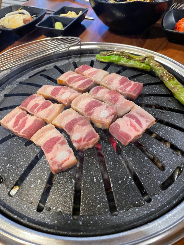 파주고기집을 찾다가 우연히 알게된 짚고기 볏짚삼겹살 네이버 블로그