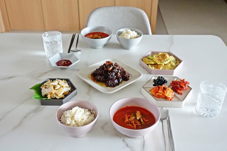 차돌육개장 닭개장 간편하게 즐기는 더미식 즉석국 집밥 메뉴 추천 네이버 블로그