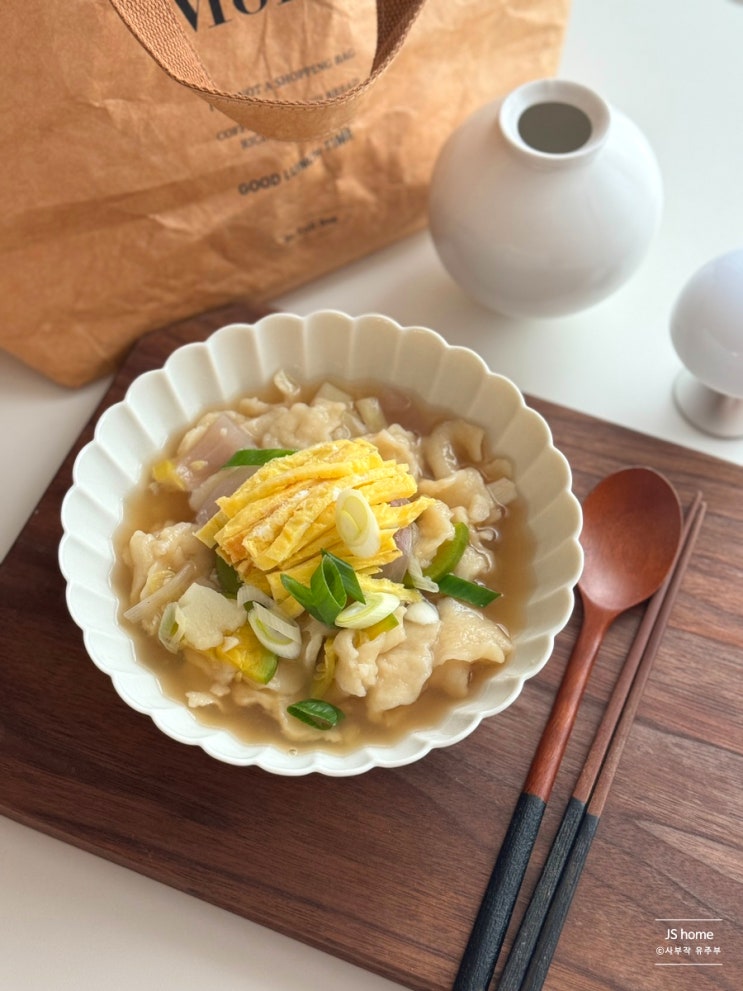 수제비 만드는 법 멸치육수 감자수제비 반죽 만들기 한 그릇 요리 네이버 블로그