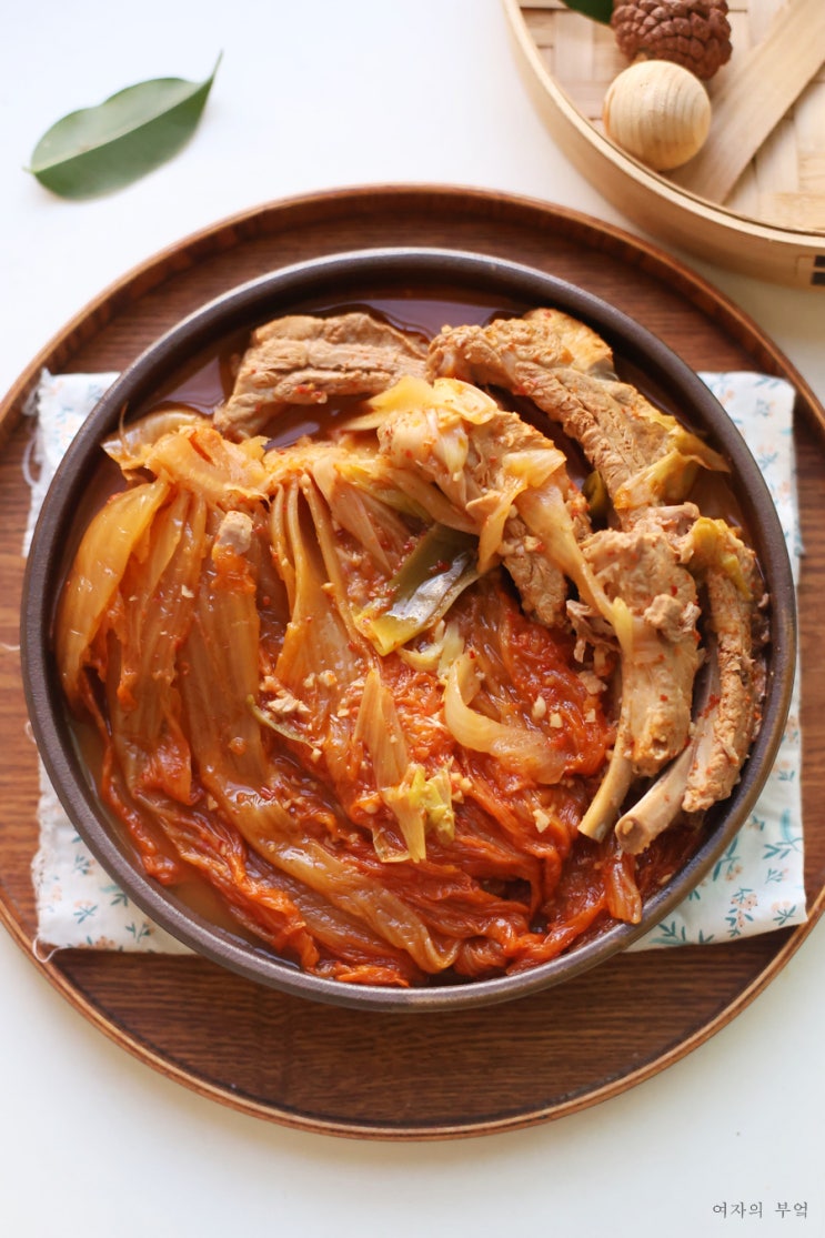 돼지 등갈비 김치찜 레시피 등갈비 묵은지찜 묵은지 돼지고기 김치찜 만들기 네이버 블로그