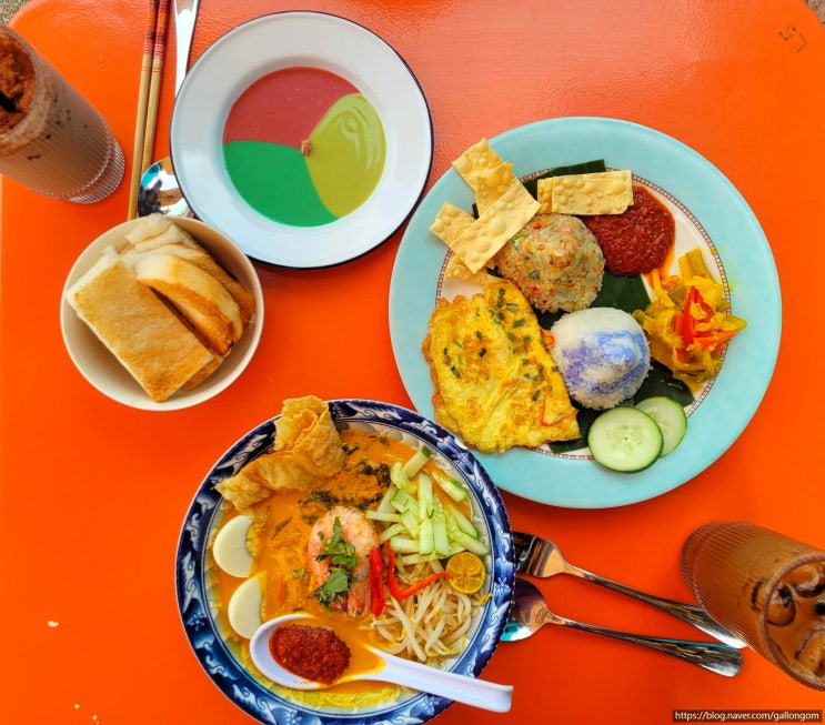 [Malaysia] 말라카/믈라카 강변 분위기 깡패 브런치 카페 BABA KAYA CAFE : 네이버 블로그