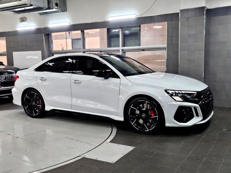 2024 아우디 RS3 (6FJ)세단 화이트 가격 모의견적 정보 포토 오너평가 모델비교 제원 고진모터스 동대문전시장 이혁구딜러 ...