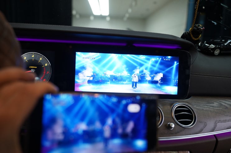 W213 벤츠E300 M2C200A 플러스 안드로이드 셋탑 터치내비 시공 : 네이버 블로그