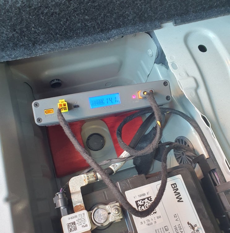 BMW 520D 아이나비 QXD1 블랙박스, 케어셀 8A(CZ008) 보조배터리 천안 전문점(장착점) : 네이버 블로그