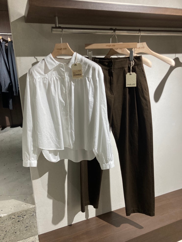 러프사이드 rough side | 한남플래그십스토어 방문, 24 SS / white label collection : 네이버 블로그