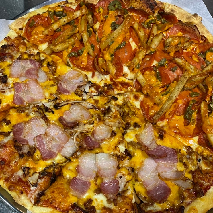 수원역 피자 맛집 뉴욕의 분위기에서 시그니처 수제맥주와 피자를 먹을 수 있는 에잇댓 네이버 블로그