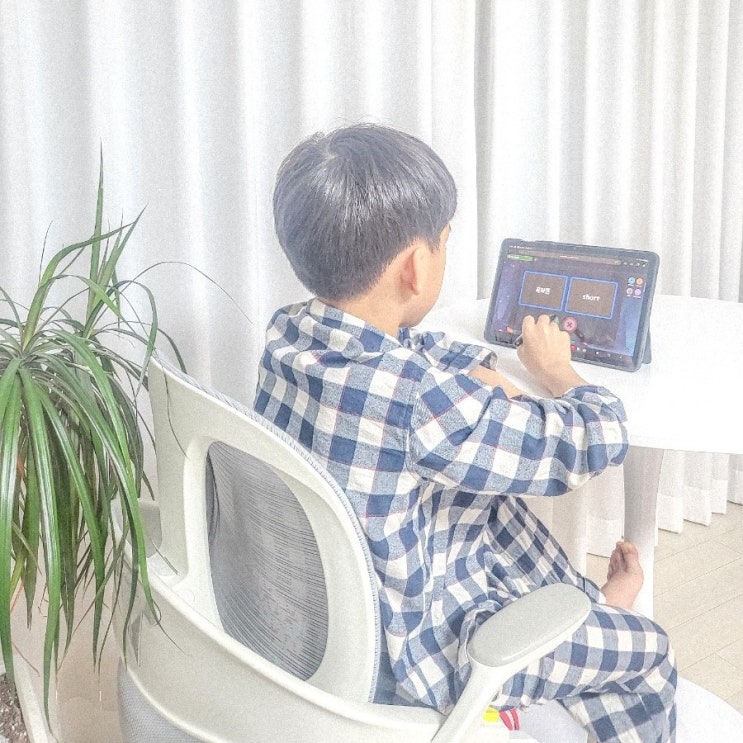 초등영어 수준에 맞는 놀이식으로 어린이영어 어플 즐겁게 로보잉글리쉬 네이버 블로그
