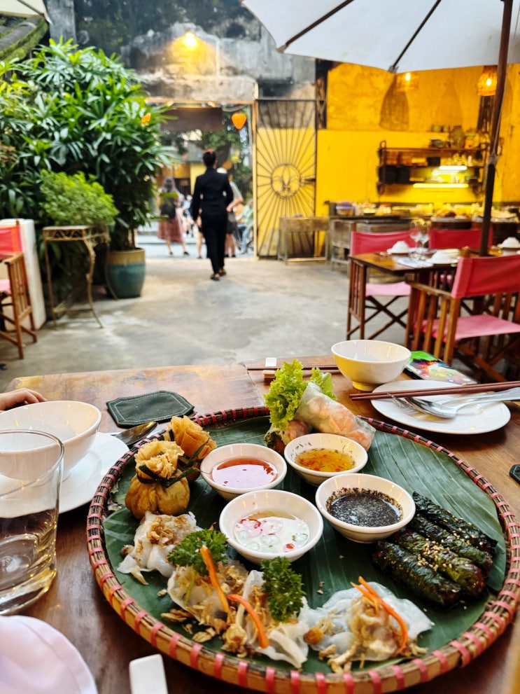베트남 호이안 맛집 저녁 먹으러 방문했던 하이카페 Hai cafe : 네이버 블로그