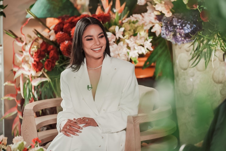다큐멘터리 , 첫 필리핀 여행 : TEN17P 오리지널 제작 기자회견/ Vanessa Hudgens(바네사 허진스) : 네이버 블로그