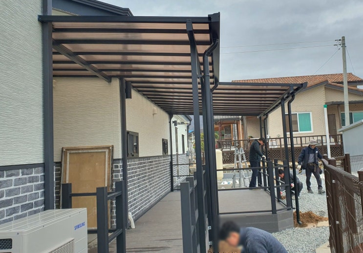 군위 우보 전원주택에 시공한 데크픽스의 최신 사례 비가림차양 비가림막 데크지붕 렉산복층 복층판 네이버 블로그