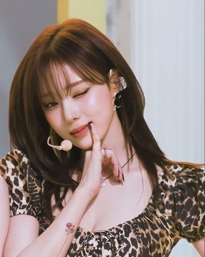 중단발 레이어드컷 긴머리 윈터 빌드펌 가격 C컬펌 여자연예인 아이유 태연 헤어스타일 이미지 네이버 블로그