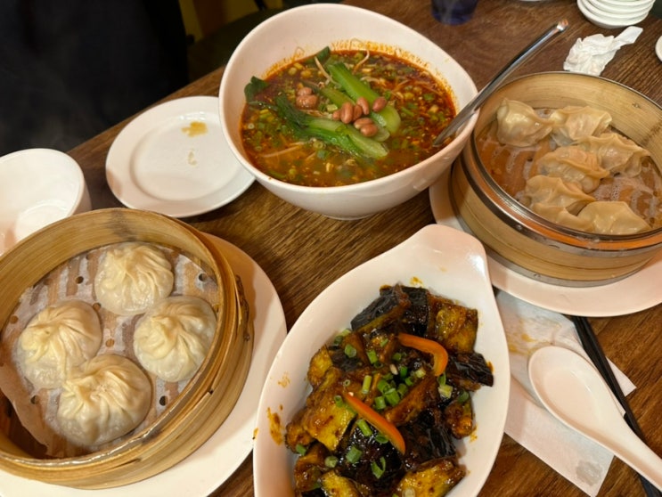 [서울 용산구] 야상해::이태원 줄서서 먹는 중국음식점(소룡보/새우만두/사천소면/어향가지/동파육) : 네이버 블로그