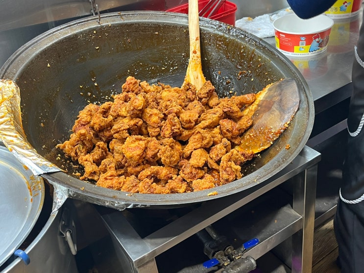 인천 신포국제시장 먹거리 Best 5신포닭강정 치킨꼬꼬 공갈빵 참숯김 호떡 네이버 블로그
