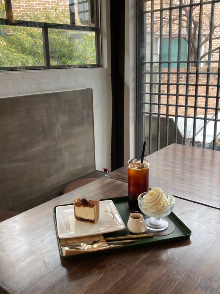 공주 모던한데 고즈넉한 한옥 카페: 로컬커피 (@local_coffee_) : 네이버 블로그