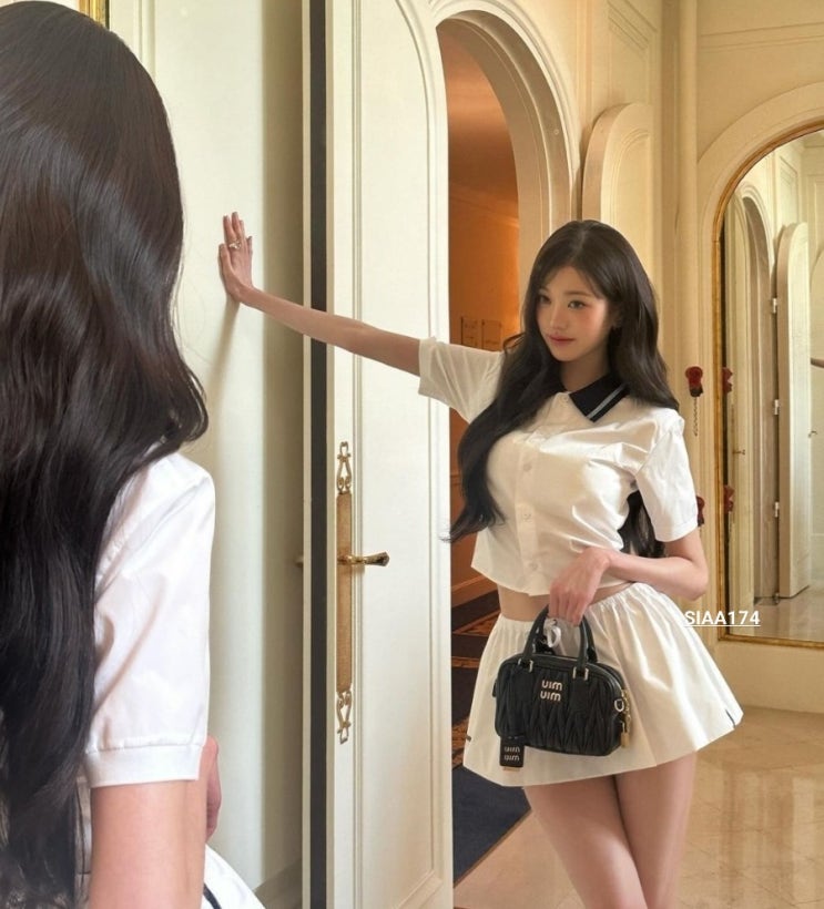 파리공주님 같은 장원영 투피스 패션 속 미우미우 가방 미니 토트백 가격 정보 네이버 블로그
