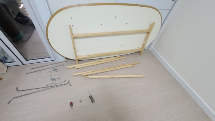 이케아 DALSHULT 달스훌트 자작나무 슬레훌트 테이블 구매, 운반, 분해, 조립 설치 DIY : 네이버 블로그