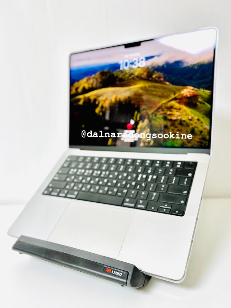 아이패드부터 노트북까지 만능 거치대 3M LX550 : 네이버 블로그