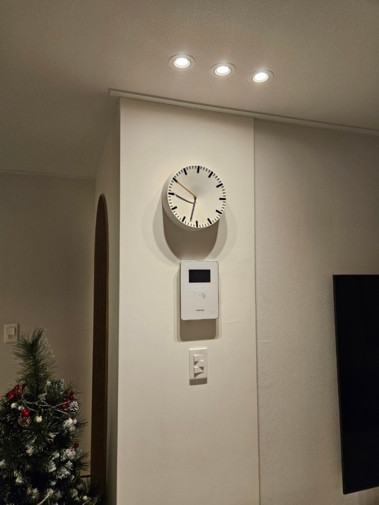 Hay Analog clock :: 덴마크 헤이 아날로그 시계 벽시계 구입 후기 (+판매처고르는꿀팁까지) : 네이버 블로그