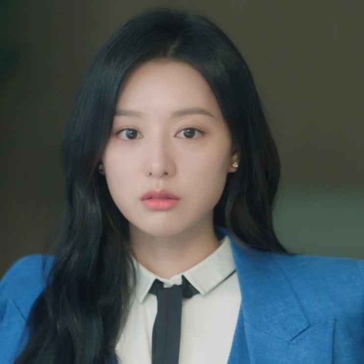 눈물의여왕 2화 2회 김지원 김수현 곽동연 패션 옷 브랜드 어디꺼 목걸이 귀걸이 시계 트위드자켓 블레이저 니트 가디건 치마