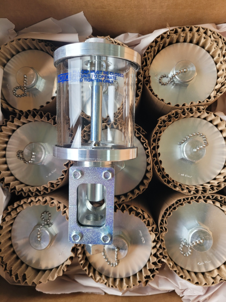 Oil rite [Oil-Rite Corporation] - Gravity Lubricator와 Powered oiler의 ...