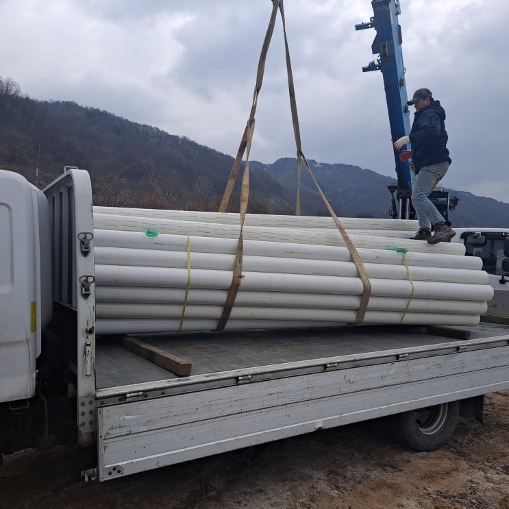 VG1 PVC관 스트레나 유공관, PVC관용 스텐소켓 납품, 강원도 춘천 **지하수개발 현장 : 네이버 블로그