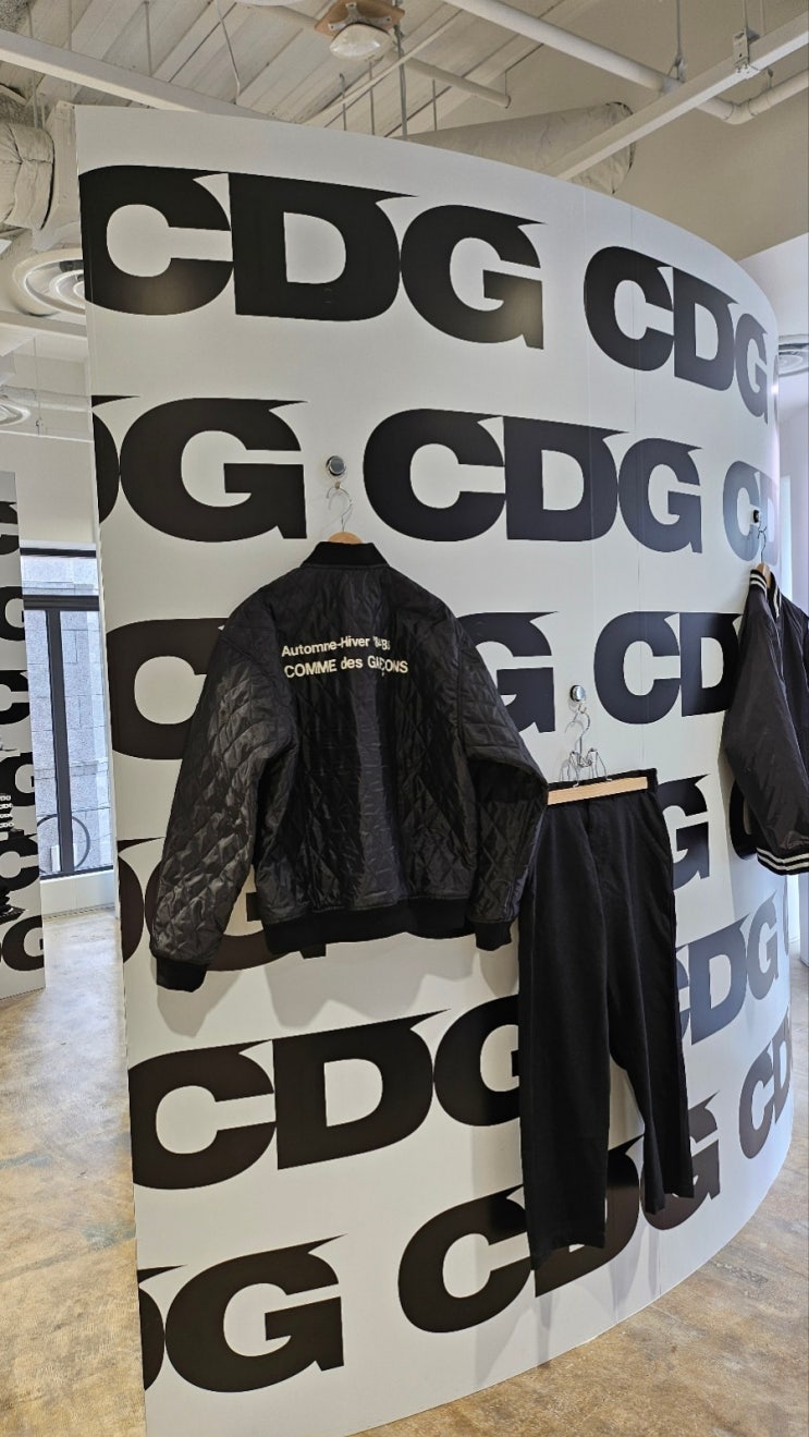 봄에 입기 좋은 꼼데가르송 CDG 봄버자켓 리뷰_84-85 스태프 블루종 리뷰 : 네이버 블로그