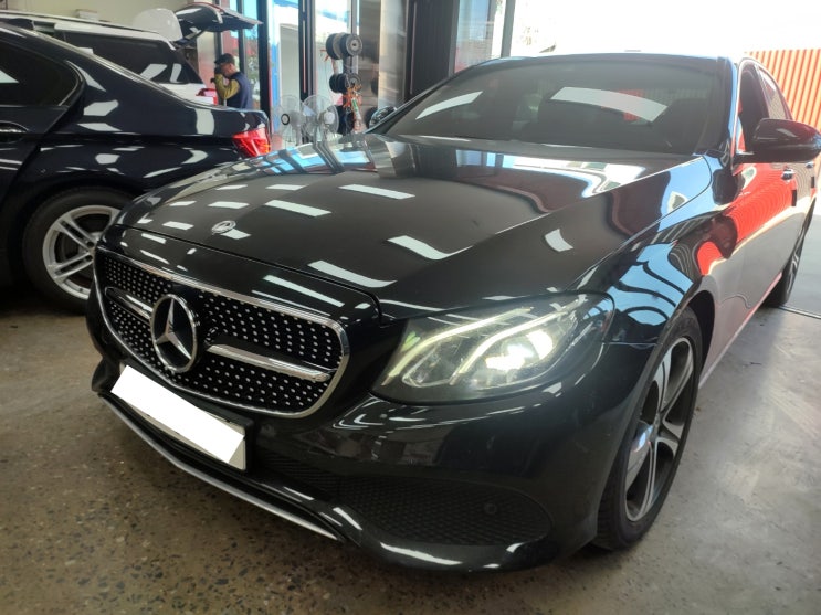 벤츠 E클래스 E300 - GT세로그릴에서 다이아몬드 그릴로 변경한 사례 : 네이버 블로그