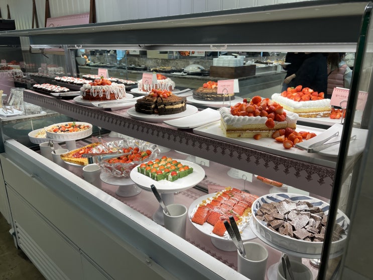 은평구 맛집 애슐리퀸즈 롯데몰 은평점 가격 웨이팅 딸기축제 네이버 블로그