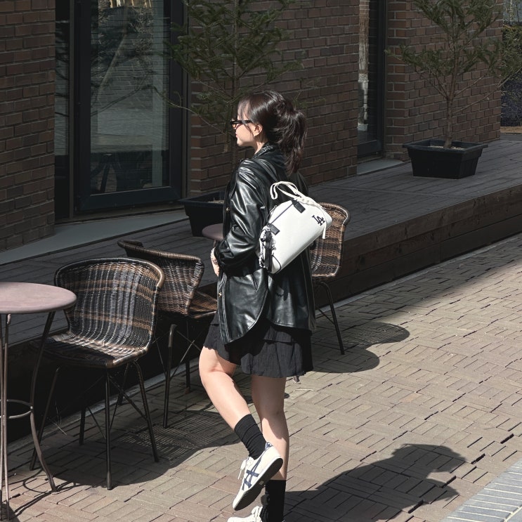 바시티 스퀘어 토트백 엠엘비 여성 핸드백 20대 여자가방추천 : 네이버 블로그