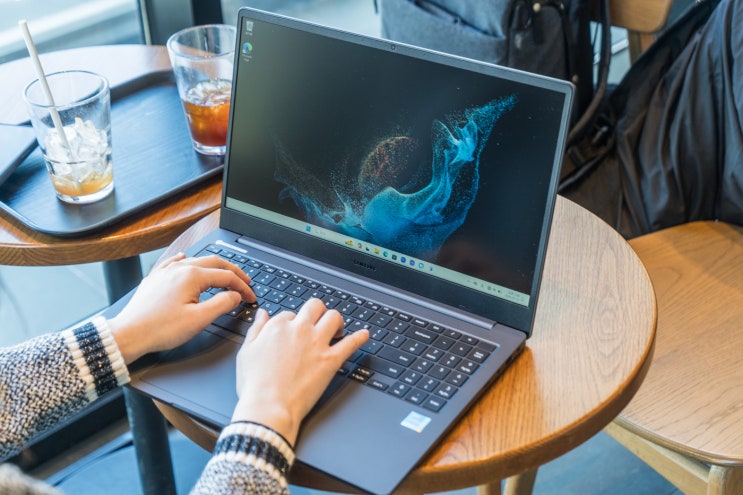 가성비 노트북 추천 삼성 갤럭시북 2 NT550XED-K24A 사용해보니 : 네이버 블로그