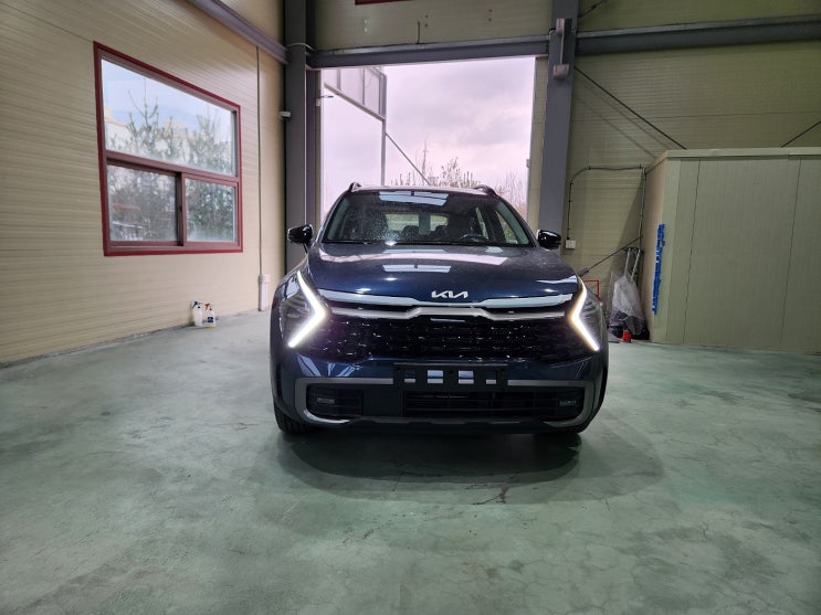 대전썬팅과 블랙박스 시공, 기아 스포티지 하이브리드 블락포디 스카이블루, 파인뷰 lxq500 패키지 시공. : 네이버 블로그