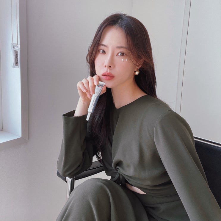 저자극 아이크림 추천 업그레이드 리뉴얼된 유세린 하이알루론 3x로 눈가 팔자주름 안티에이징 하기 네이버 블로그