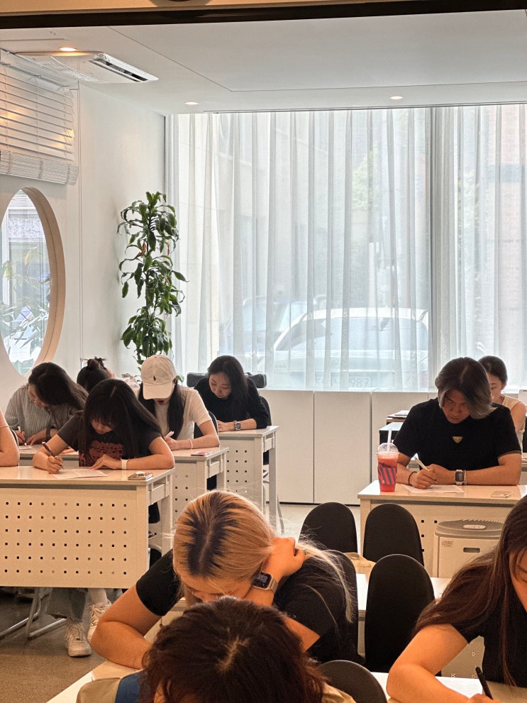리본필라테스는 성장하는 필라테스 강사를 양성합니다 필라테스자격증 재활필라테스자격증 필라테스협회 필라테스교육협회