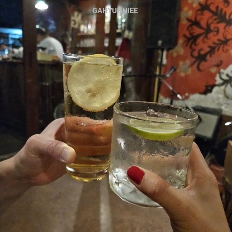 치앙마이 여행 The North Gate Jazz Co-Op 노스게이트재즈펍 라이브바 플론루디 Ploen Ruedee Night ...