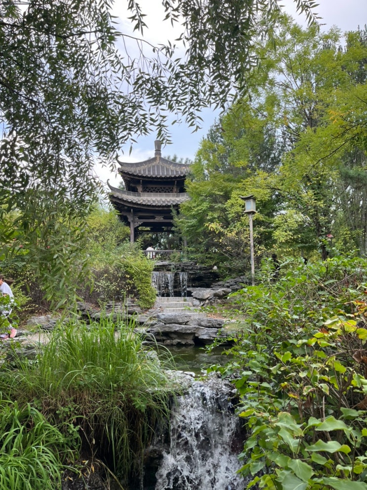 10월 첫째주 일상 포토덤프 (월화원, 롱샴 르 플루아주 미니, 여주프리미엄아울렛 고속버스) : 네이버 블로그