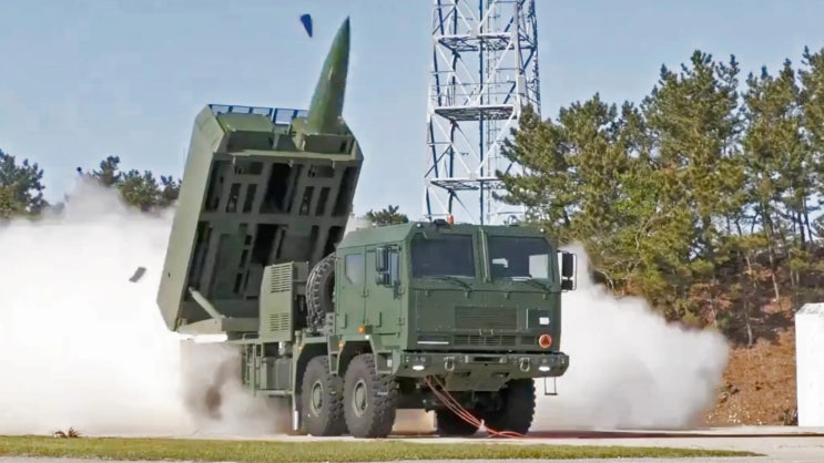 KTSSM ( Korean Tactical Surface-to-Surface Missile; Korean ) 우레 지대지 유도탄 ...