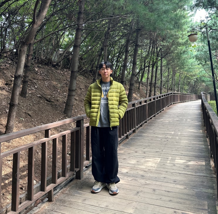 변우석 패딩 브랜드 디스커버리 올버트 구스다운 고프코어룩 찰떡인 남자 경량패딩 추천 네이버 블로그