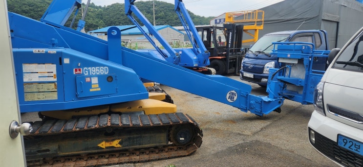 중고 궤도고소작업대 판매 / 일본직수입 / AICHI사 SR-12B / 뉴페인트, 정비완료 / (주)케이알씨 : 네이버 블로그