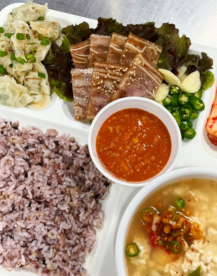 Yeon89 급식메뉴 돼지편육 찐만두 초당순두부찌개 네이버 블로그