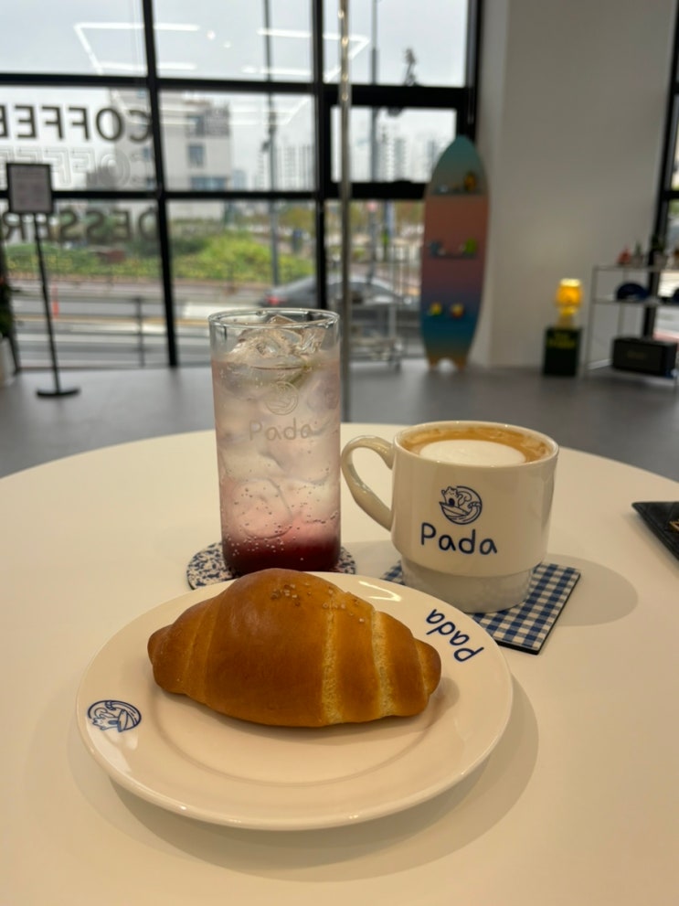 평택 이색 카페 폴댄스 하면서 커피 마시는 pada 폴카페 : 네이버 블로그