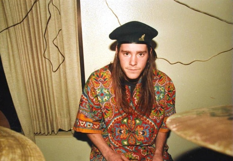 BEFORE CARS (비포 카스) : 'David Bowie'의 흔적 대신에 우리가 기억했던 'Chad Channing'이라는 ...