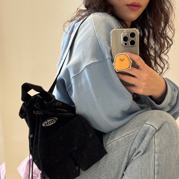 귀여운 이미스 미니 백팩 추천[ EMIS mini wappen pocket backpack ] black 착장 샷 : 네이버 블로그