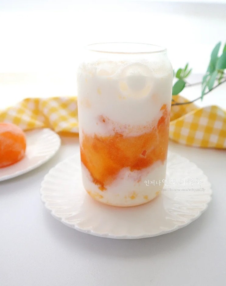 냉동 홍시 맛있게 아이스 홍시 스무디 라떼 만들기 요리f 홍시 철보관법 네이버 블로그