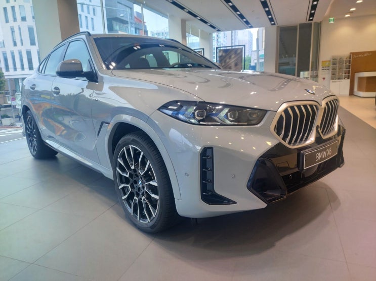 성능적이나 디자인적으로나 뛰어난 준대형 쿠페Suv! BMW X6 xDrive 40i M Spt LCI 브루클린 그레이 컬러 ...