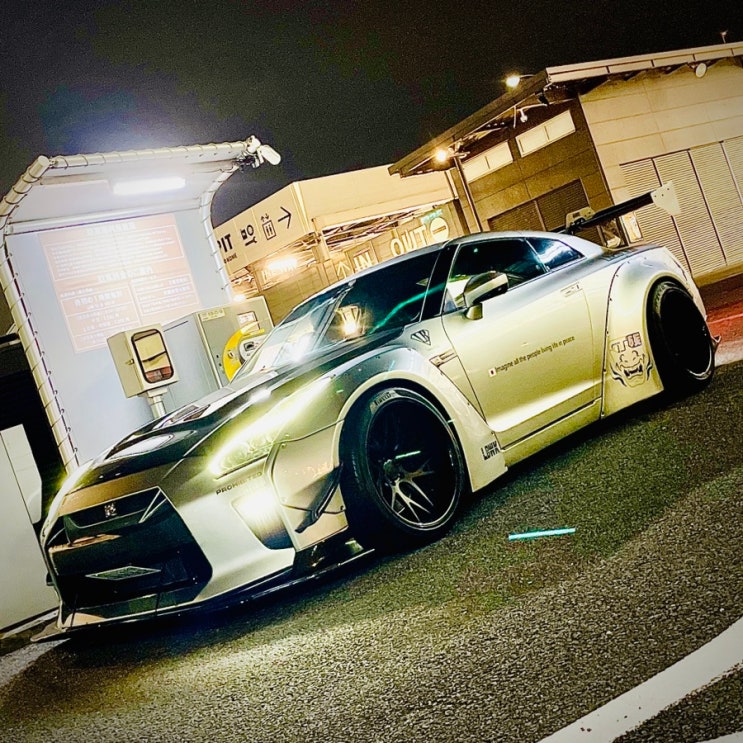 커스텀카@Autobacs Shinonome : GT-R35/R34, Silvia S15…(GTR, 실비아 튜닝카 등) 2024. ...