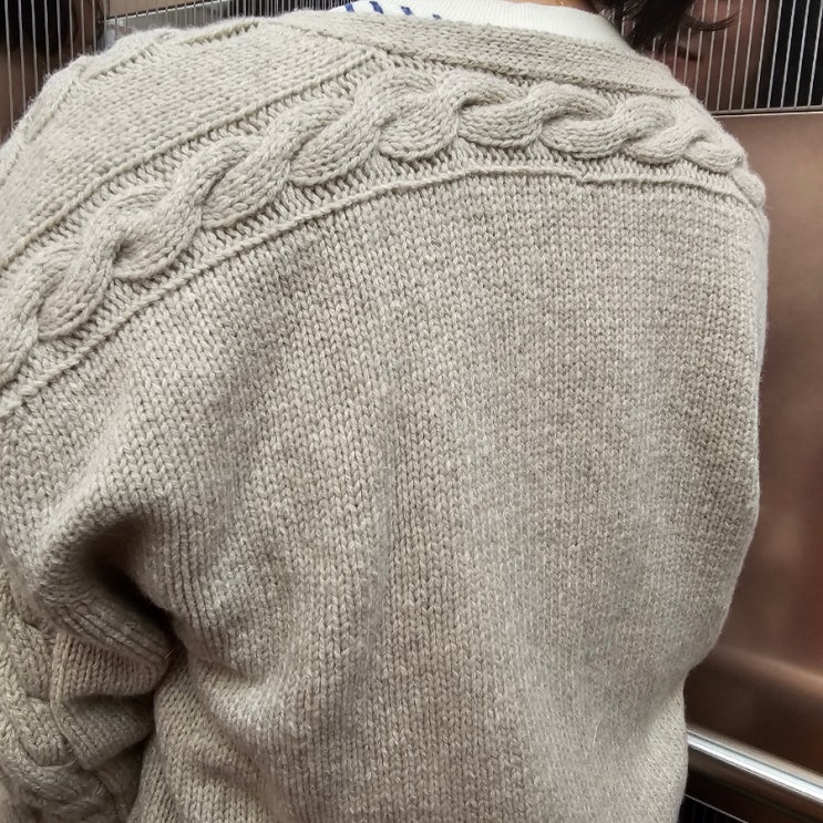 241021 :: braidy loop cardigan : 네이버 블로그