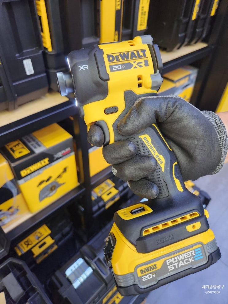 디월트 임팩드릴 해머드릴 신제품 DCF870 DCD1007 : 네이버 블로그