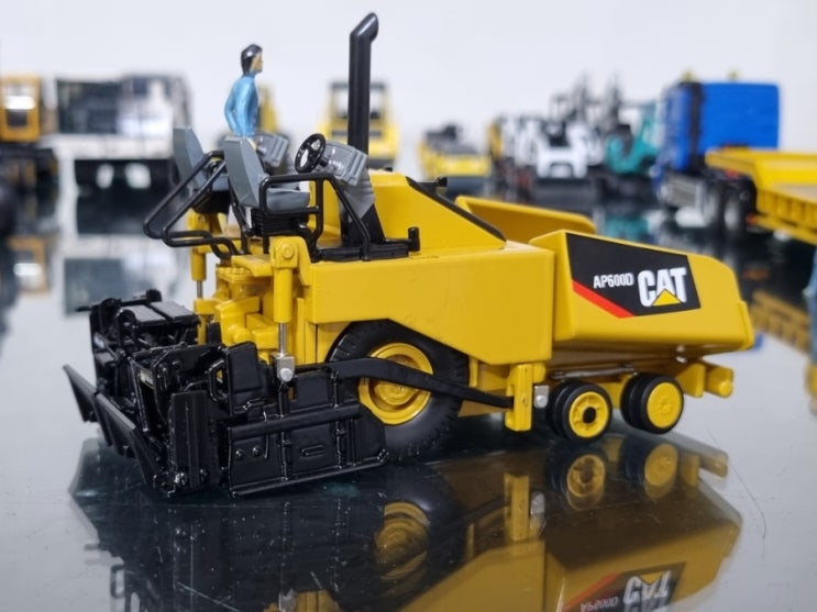 [1/50] CAT AP600D 아스팔트살포기 중장비 모형 : 네이버 블로그