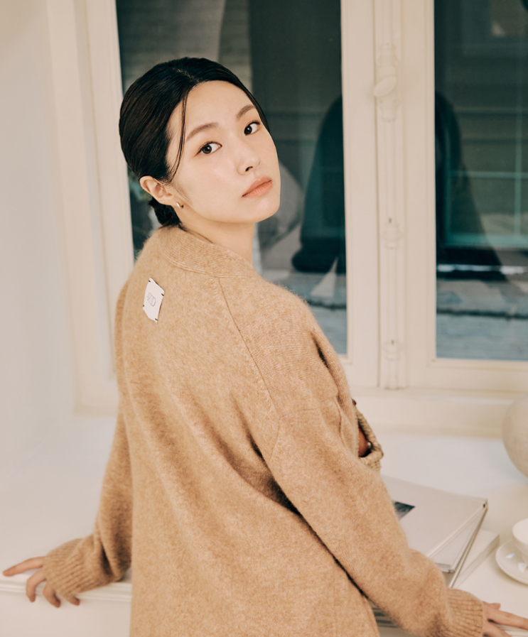 겨울 여자 출근룩에서 이너로 함께하면 딱인 패션 브랜드 아티드의 모헤어 카멜 오버핏 가디건 코디 Ft 하영 네이버 블로그